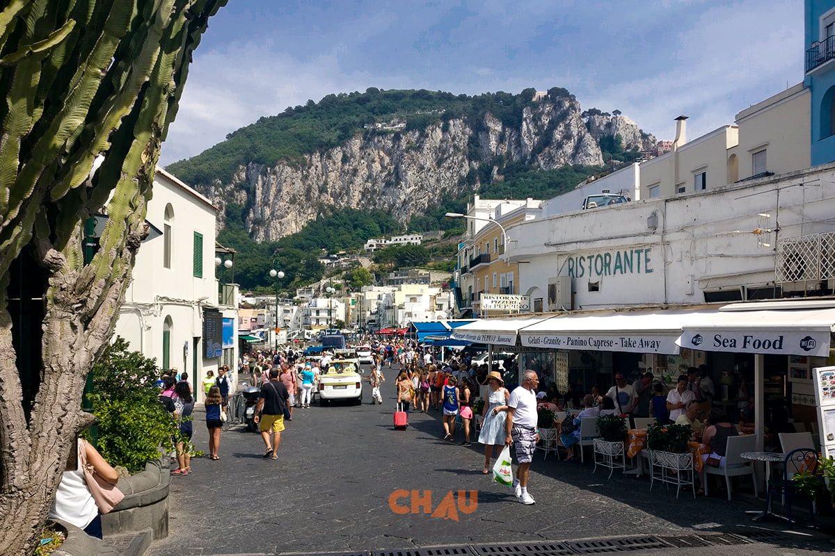 CÓMO IR DEL PUERTO AL CENTRO DE CAPRI - Chau Chau de viaje